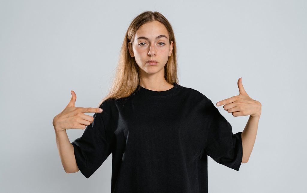 How to Be Yourself: Embracing Authenticity in a World of Expectations ...